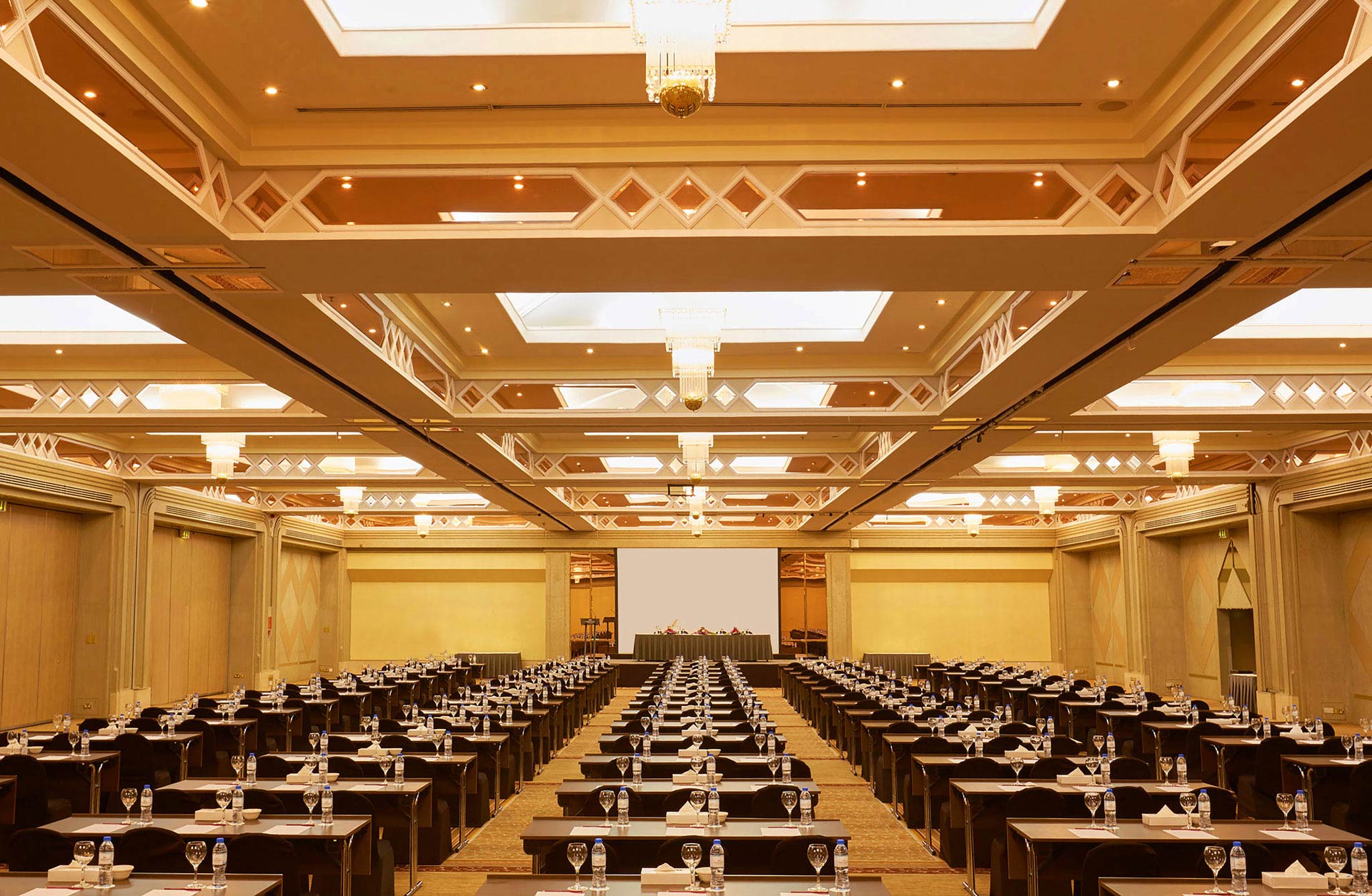 Millennium Plaza Downtown Hotel